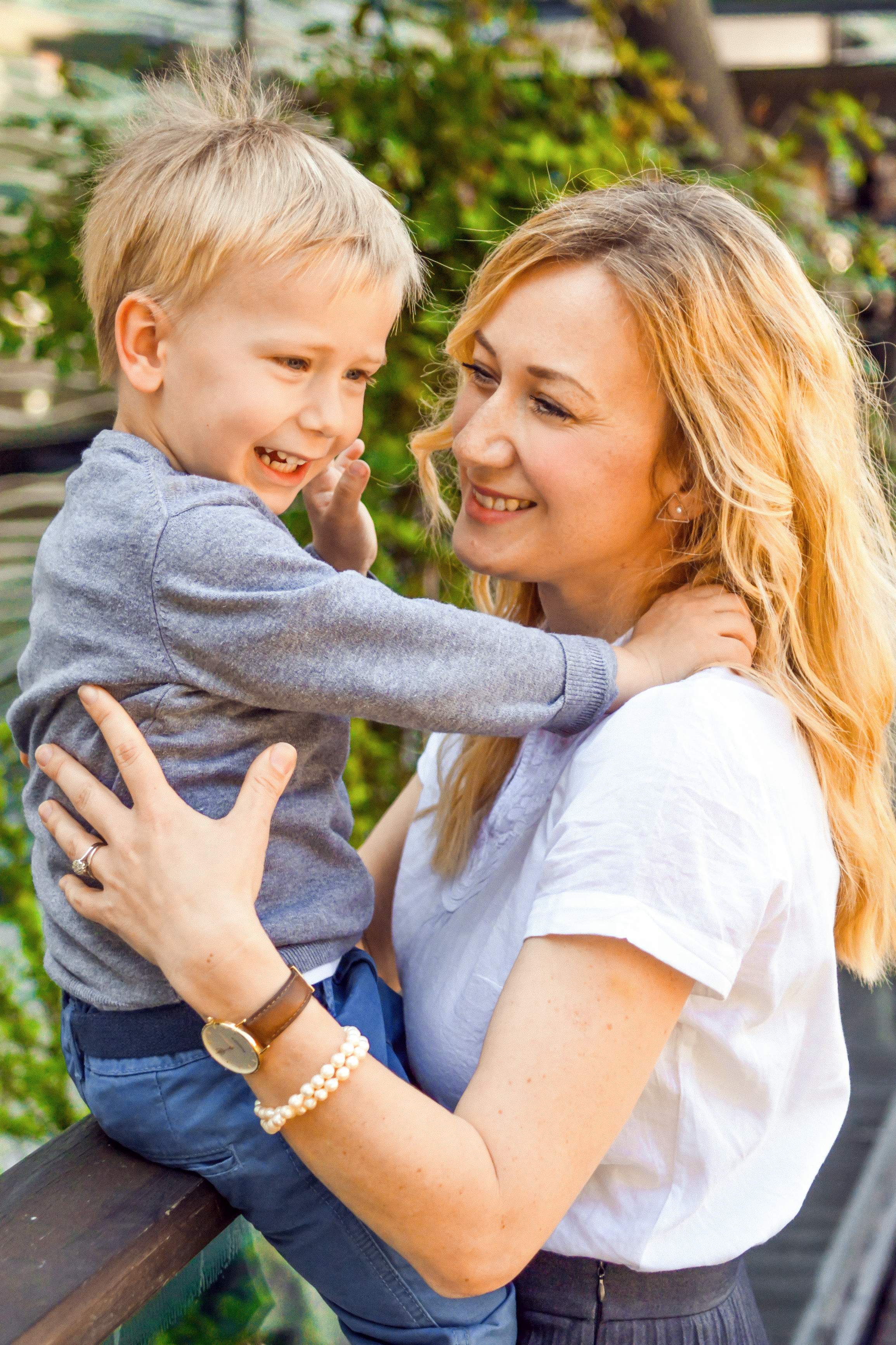 Jasna Ornela Bery, Emela Burdžović, Sabrina Nogo i Džana Pinjo: Mama ...