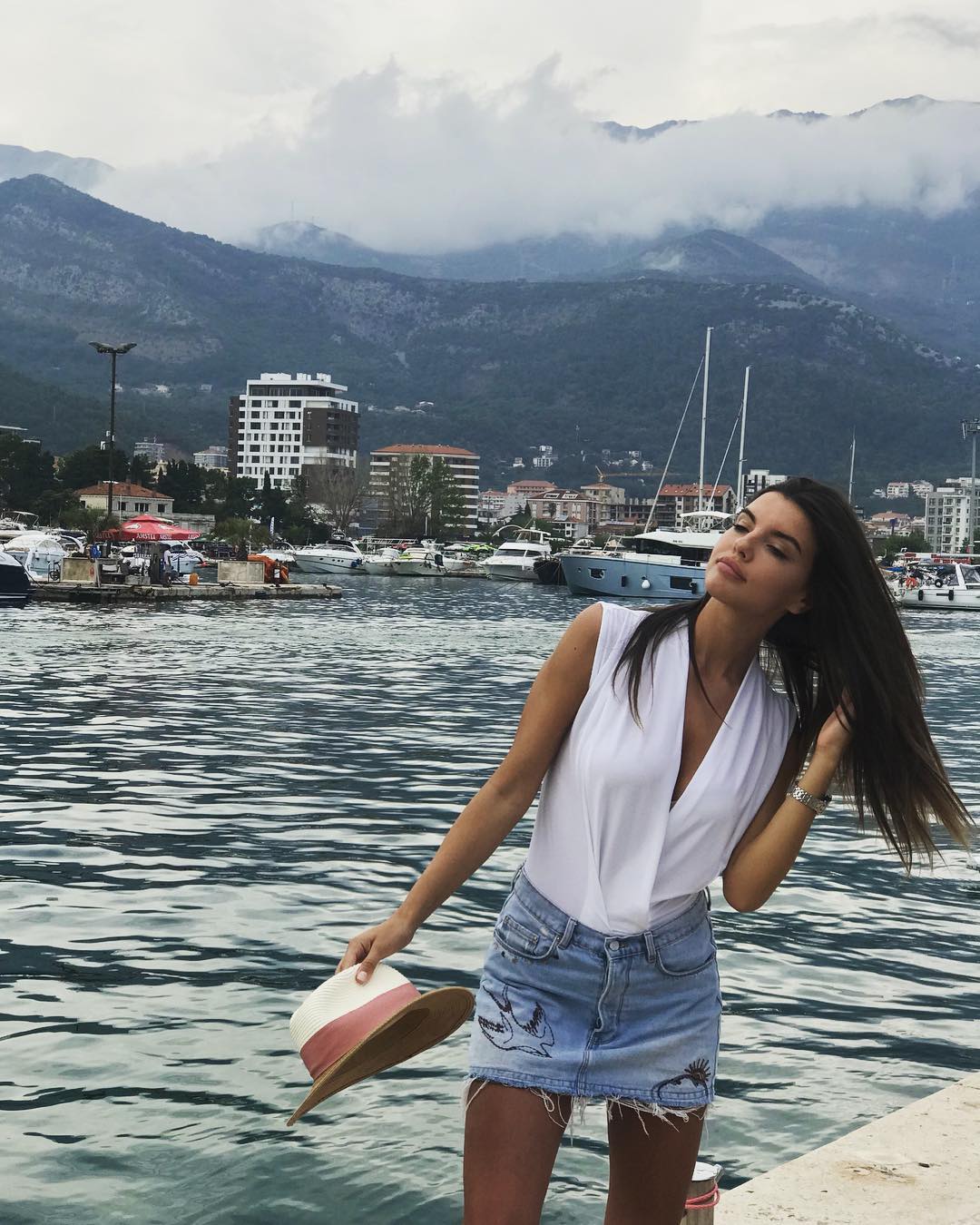 Aida Jahić odmara u Budvi, Lidija Čelik sa suprugom na španskom ostrvu ...
