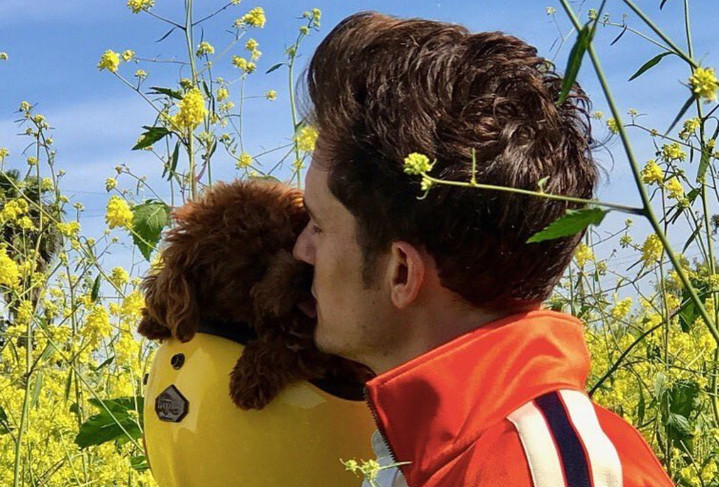 Poznati glumac iznenadio fanove: Skelet svog psa čuva u stanu